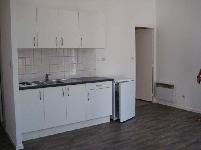 Bordeaux, Saint-Pierre - Appartement 2 pièces à louer