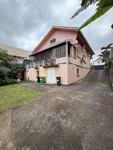 Maison à vendre - Saint-Paul, Le Guillaume - 8 pièces - 6 chambres