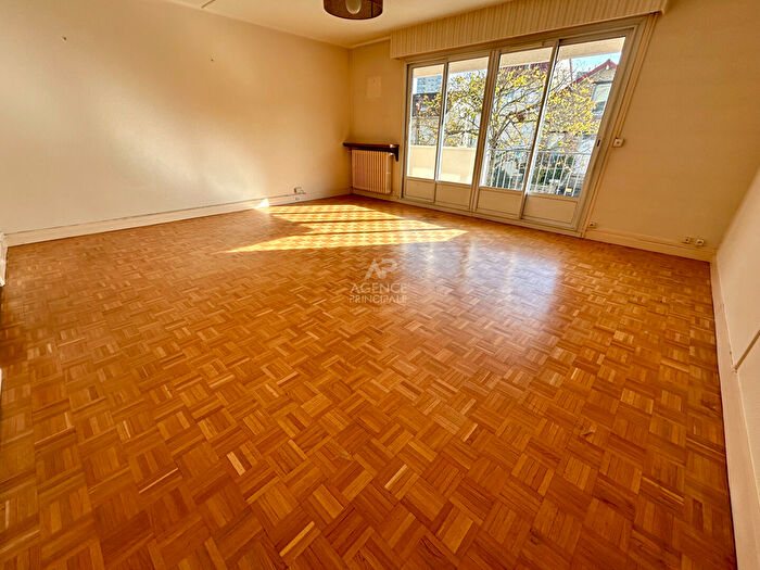 Appartement à vendre - Poissy, Foch, Les Sablons - 3 pièces - 2 chambres