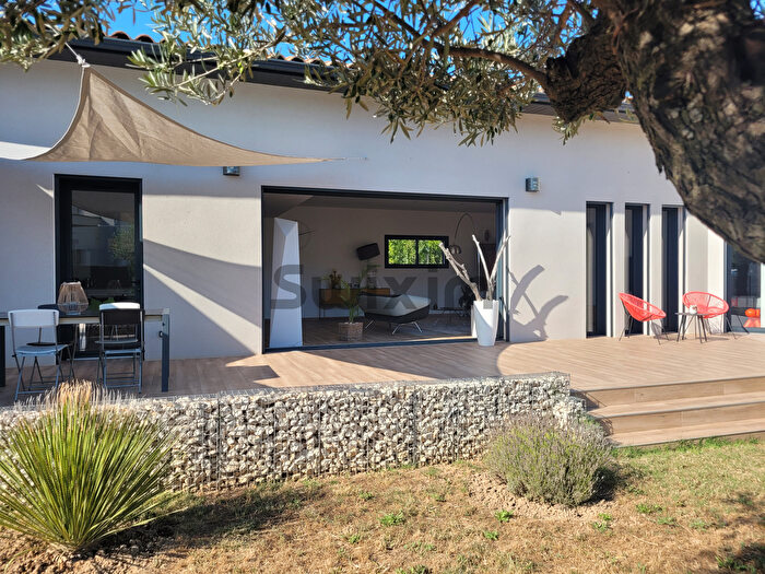 Maisons à vendre et appartements à louer - 1