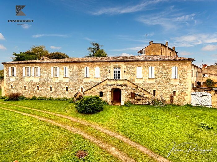 Maison à vendre - Castillon-la-Bataille - 12 pièces - 6 chambres
