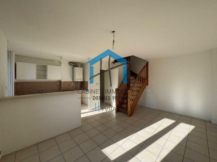 Izieux-La Varizelle-La Chabure-Le Creux, Saint-Chamond - Appartement 3 pièces à louer