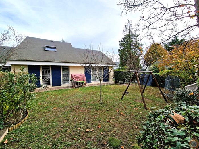 Maison à vendre - Thiais, Pavé de Grignon - 7 pièces - 5 chambres