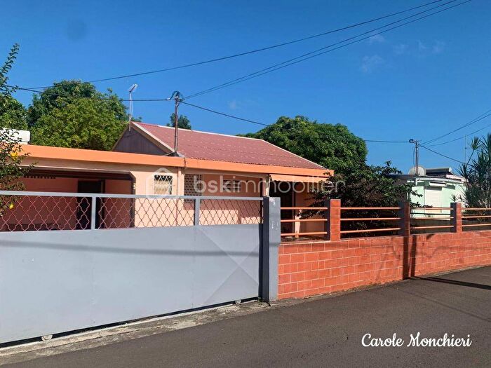 Maison à louer - Capesterre-Belle-Eau - 3 pièces - 2 chambres