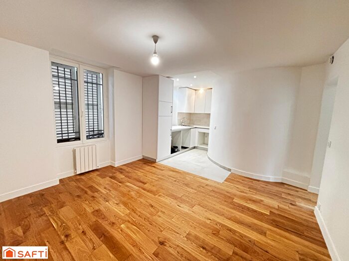 Appartement 2 pièces à vendre à Paris 20ème, Télégraphe, Pelleport, Saint-Fargeau