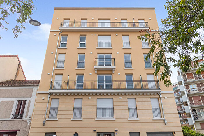 Appartement à louer - Saint-Denis, Franc-Moisin, Bel-Air - 2 pièces - 1 chambre