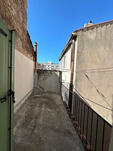 Appartement à louer - Noailles, Marseille er arrondissement - 1 pièce