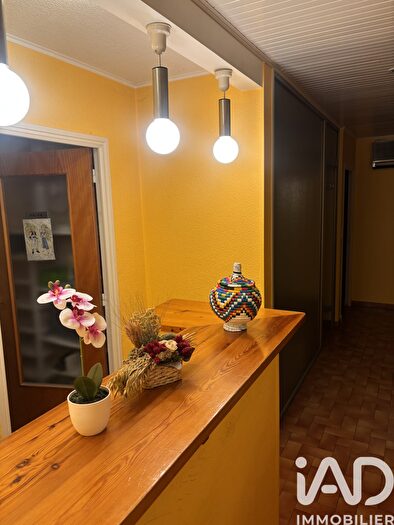 Appartement à vendre - Laragne-Montéglin - 4 pièces - 2 chambres