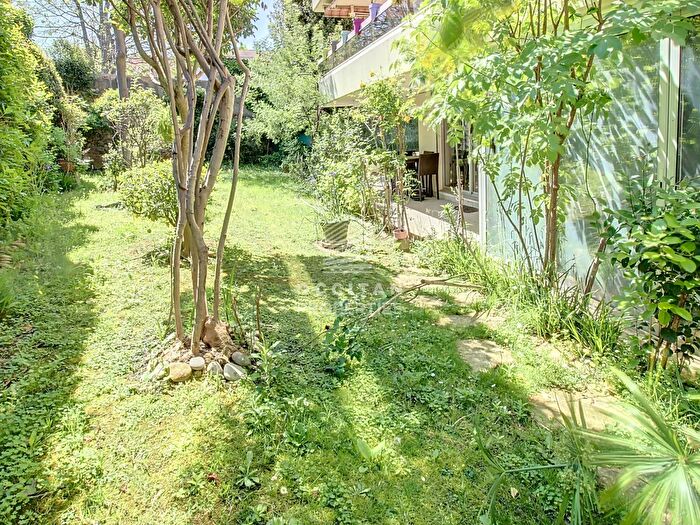 Appartement à vendre - Cannes, Prado, République - 3 pièces - 2 chambres