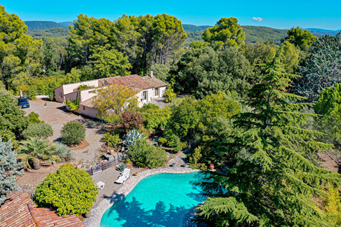 Maison à vendre - Flayosc - 5 pièces - 3 chambres