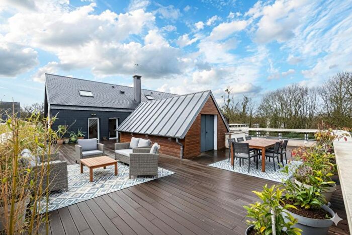 Appartement à vendre - Émerainville - 4 pièces - 3 chambres