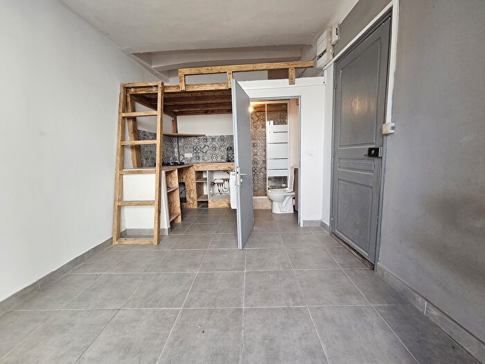 Trets : Appartement 1 pièce à louer