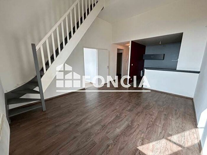 Appartement à louer - Plateau, Laon - 3 pièces - 2 chambres