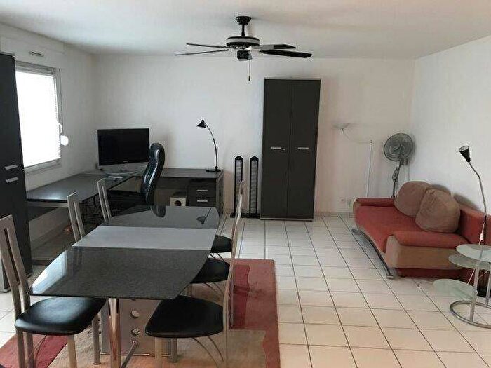 Appartement 2 pièces à Nord, Saint-Louis, à louer