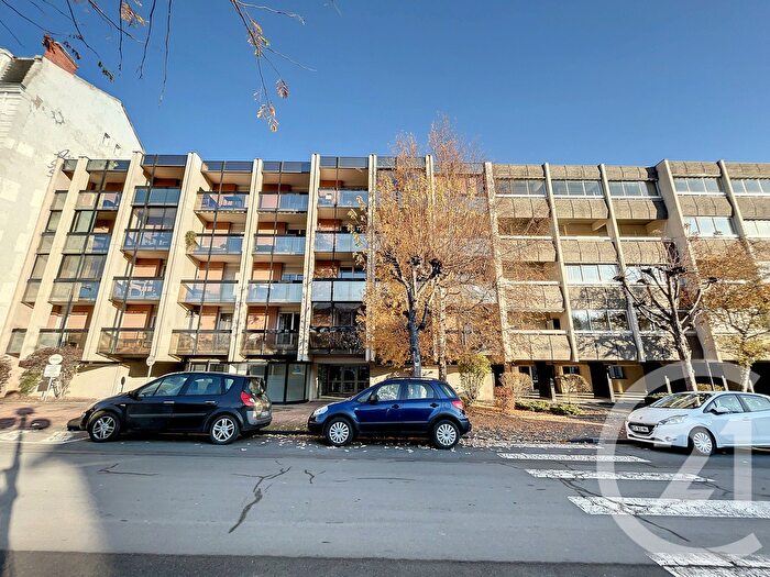 Appartement à vendre - Châtel-Guyon - 1 pièce