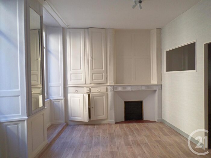 Appartement à louer - Aurillac, Centre-ville - 2 pièces - 1 chambre