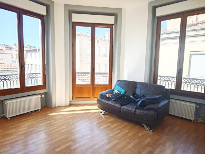 Appartement 4 pièces à Saint-Étienne, Saint-Roch, Vivaraize, Valbenoite, Centre Deux, à vendre