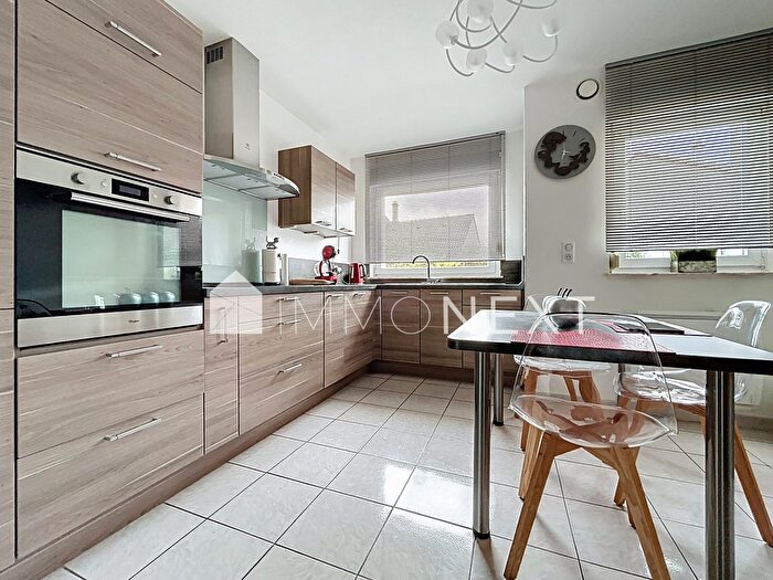 Maison à louer - Thionville, Val Marie, Linkling - 6 pièces - 4 chambres