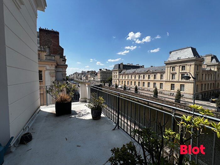 Quartiers Centre, Saint-Hélier, Gare - Appartement 7 pièces à vendre
