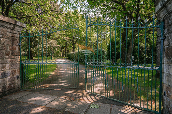 Theix - Maison 7 pièces à vendre