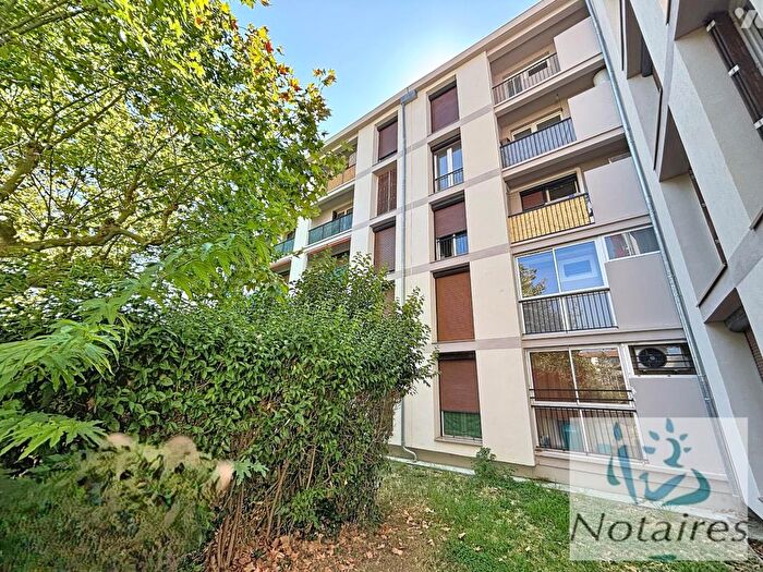 Salon-de-Provence, Canourgues : Appartement 3 pièces à vendre