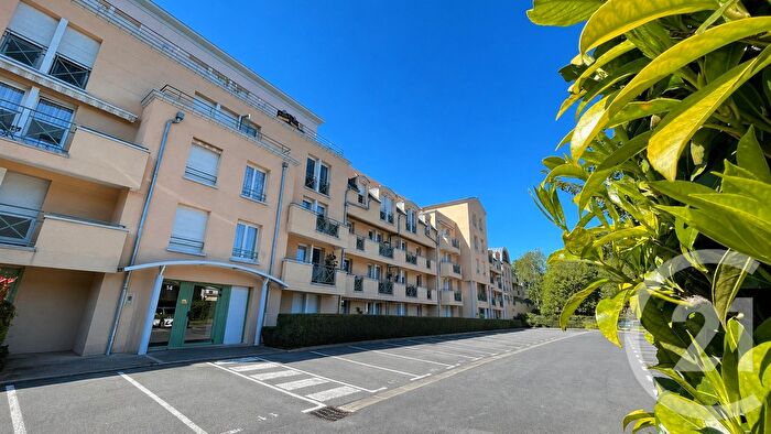 Beaumont-sur-Oise : Appartement 6 pièces à vendre