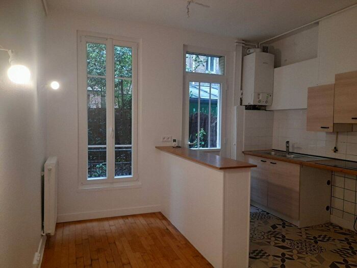 Appartement à louer - Agent Sarre-Centre-Les Vallées-La Garenne, Colombes - 2 pièces - 1 chambre