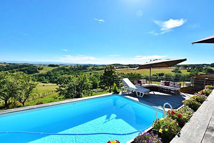 Maison à vendre - Saint-Priest-la-Roche - 4 pièces - 3 chambres