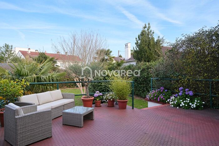 Appartement à vendre - Pau, Dufau, Tourasse - 4 pièces - 2 chambres