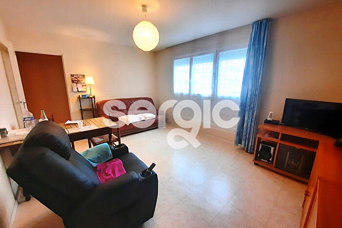 Appartement à vendre - Saint-Jean-de-Braye, Centre-ville - 2 pièces - 1 chambre