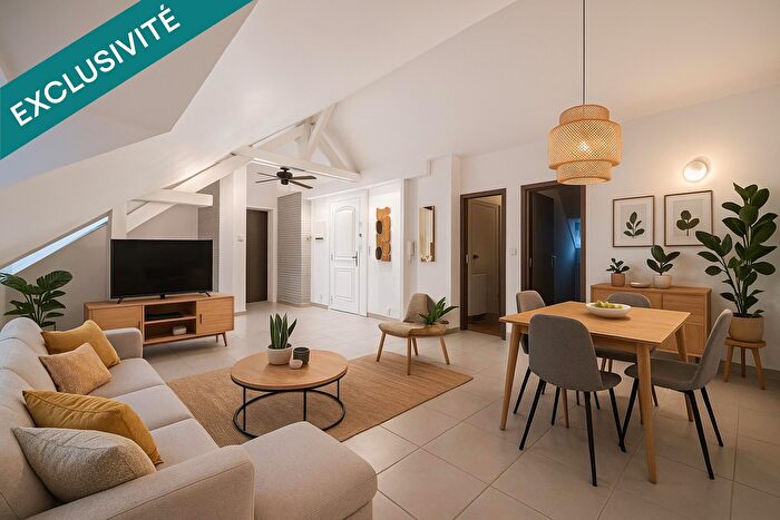 Appartement à vendre - Thionville, Centre-ville, Gare - 5 pièces - 3 chambres