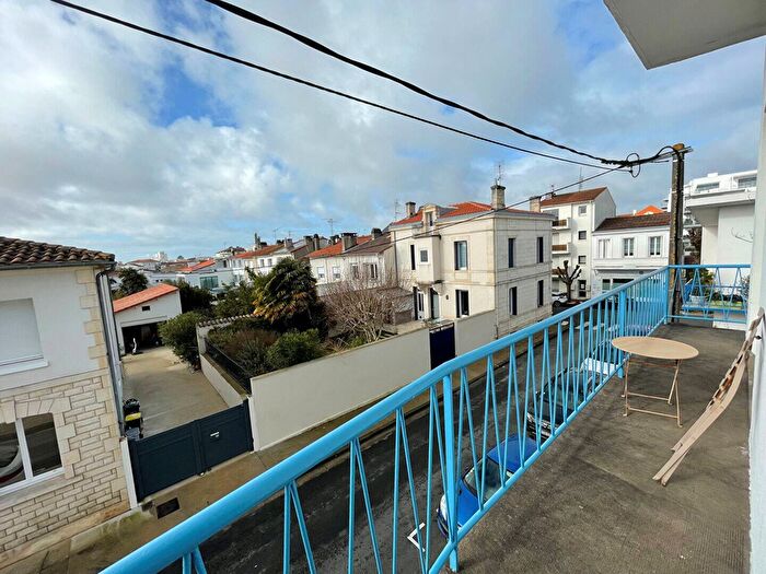 Appartement à louer - Centre Ville, Royan - 3 pièces - 2 chambres
