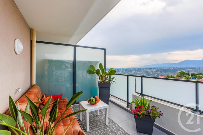Nice, Saint-Antoine - Appartement 3 pièces à louer