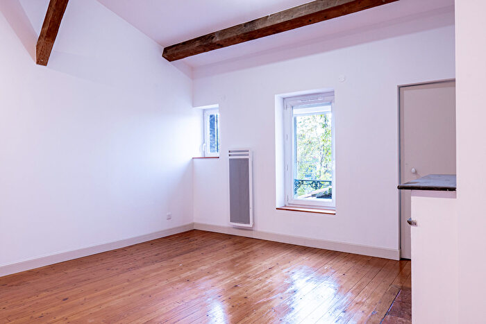 Maisons à vendre et appartements à louer - 1