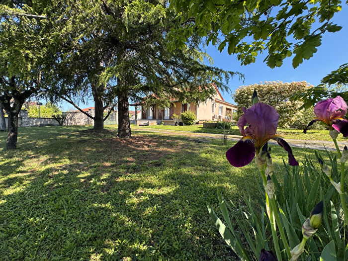 Maison à vendre - Saint-Juéry - 6 pièces - 4 chambres