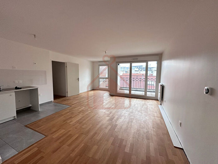 Appartement à louer - Alfortville, Mairie, Gare - 4 pièces - 3 chambres