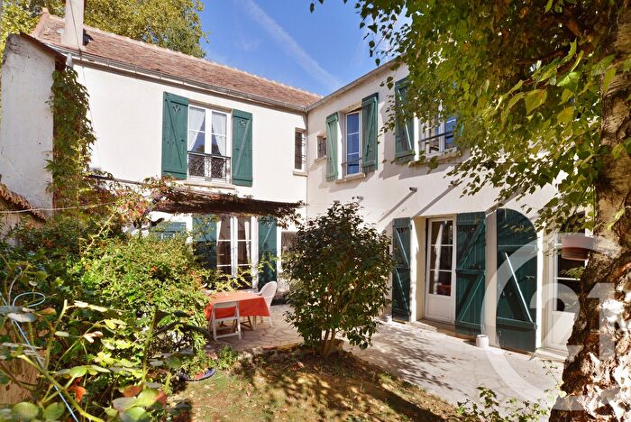 Maison 6 pièces à Montgeron, Centre-ville, Gare, à vendre