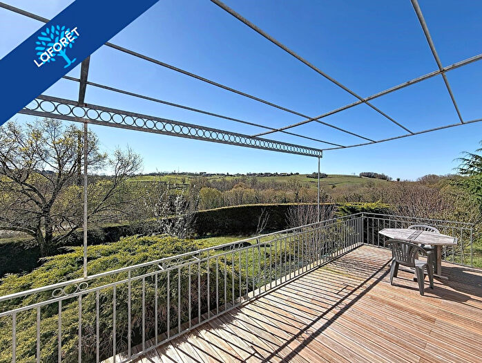 Maison à vendre - Saint-Pierre-de-Bat - 6 pièces - 5 chambres