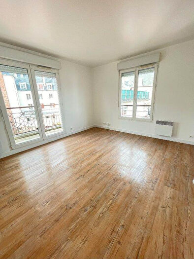 Appartement 3 pièces à louer - Saint-Ouen-lAumône, Centre-ville, Prairie