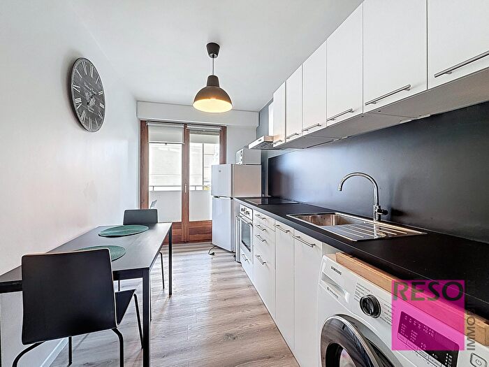 Appartement à louer - Annemasse, Romagny - 1 pièce - 1 chambre