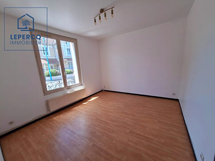 Appartement à louer - Villers-Cotterêts - 3 pièces - 2 chambres