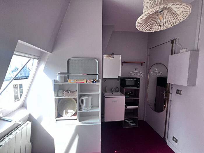 Appartement 1 pièce à Paris 8ème, Europe, à vendre