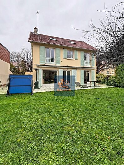 Appartement à vendre - Saint-Maur-des-Fossés, Saint-Maur-Créteil - 9 pièces - 7 chambres