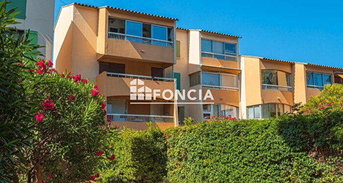 Sanary-sur-Mer, Le Baou, Saint-Roch : Appartement 2 pièces à vendre