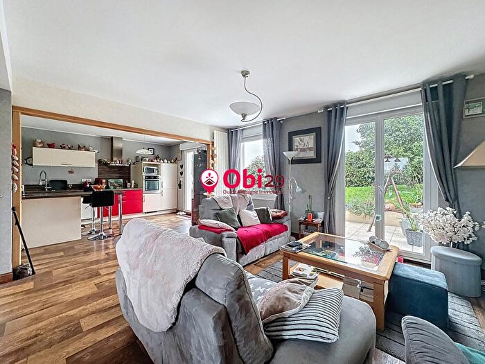 Maison à vendre - Pont-de-Buis-lès-Quimerch - 5 pièces - 3 chambres