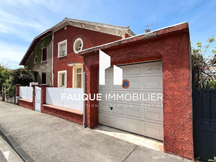 Maison 4 pièces à Valence, Valensolles, à vendre
