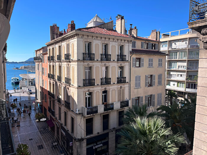 Appartement à vendre - Toulon, Centre-ville - 3 pièces - 2 chambres