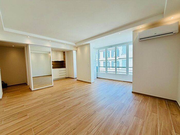 Cannes, Croix des Gardes - Appartement 3 pièces à vendre