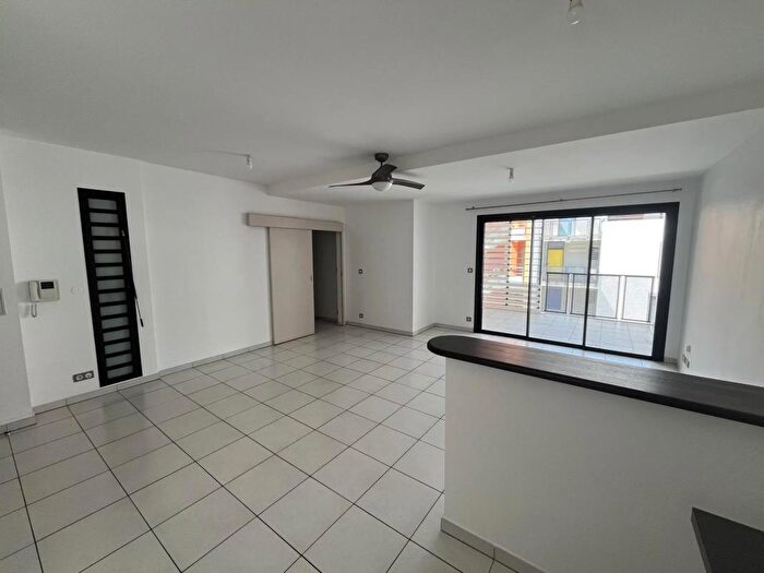 Appartement à vendre - Saint-Pierre, La Ravine Blanche, Front de Mer - 3 pièces - 2 chambres