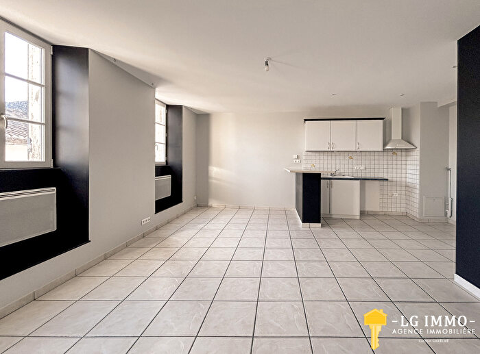 Appartement à vendre - Gémozac - 3 pièces - 2 chambres